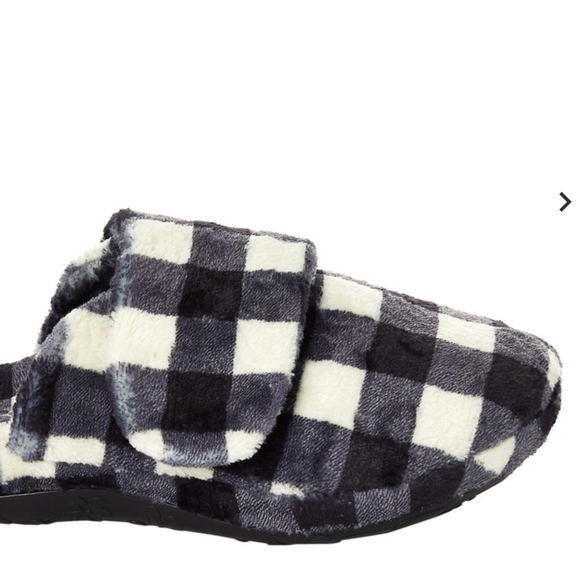 Aetrex | Shoes | Nitb Aetrex Mandy Faux Fur Slipper Black Checkers ...